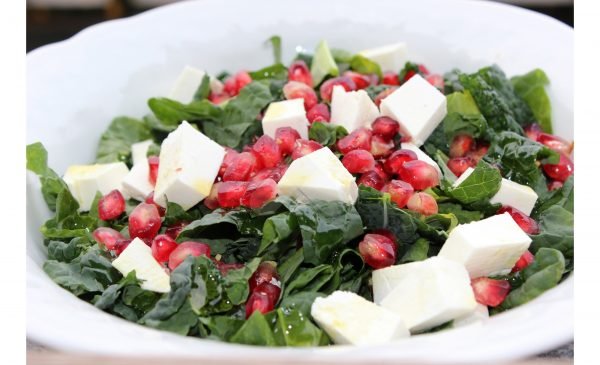 Lakër e zezë “Kale” me sheg dhe djathë të bardhë – Adda's All